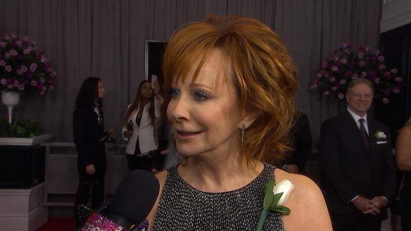 Reba McEntire Talks Being The First Female Colonel Sanders For KFC: 'My ...