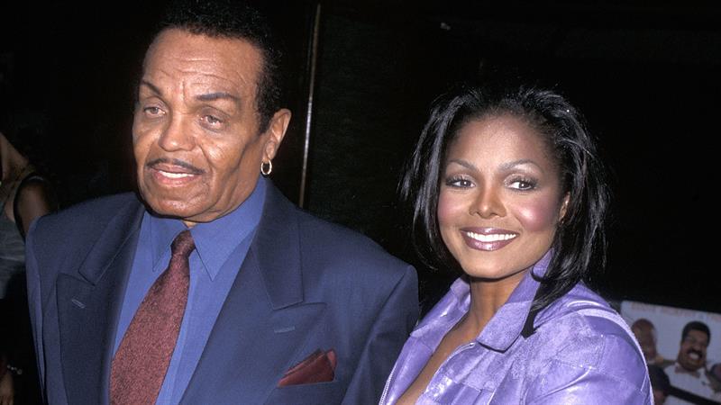 Janet Jackson Gives Moving Tribute To Her Late Father During Essence ...