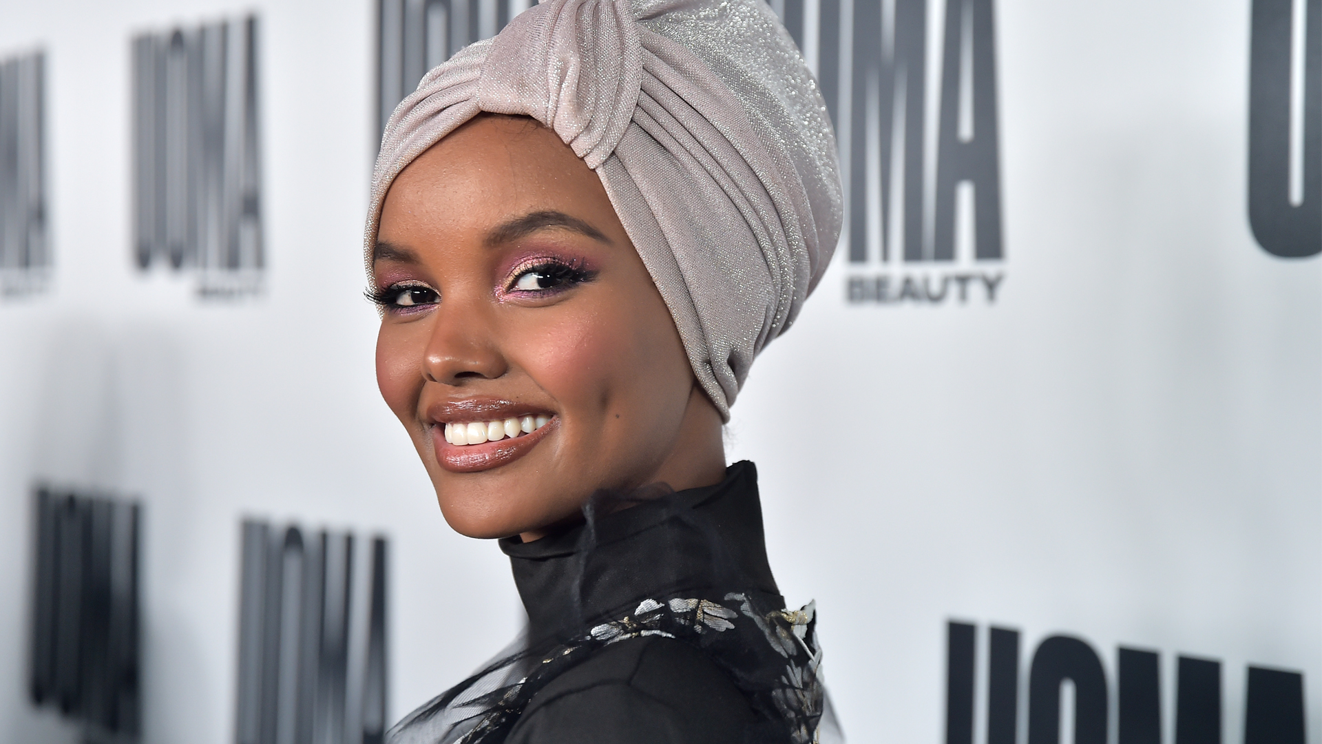 Who Is Halima Aden? Meet The Muslim Model Making Sports Illustrated ...