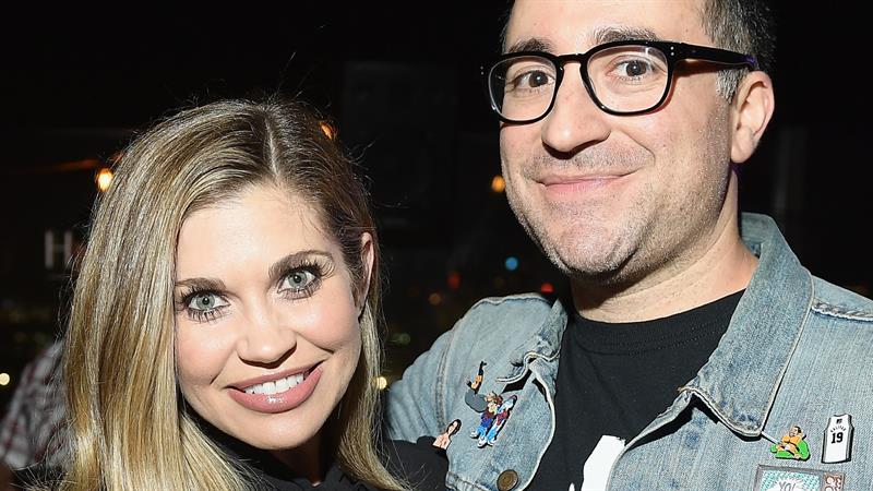 Danielle Fishel Gets To Bring Newborn Son Home After 21 Days In NICU ...
