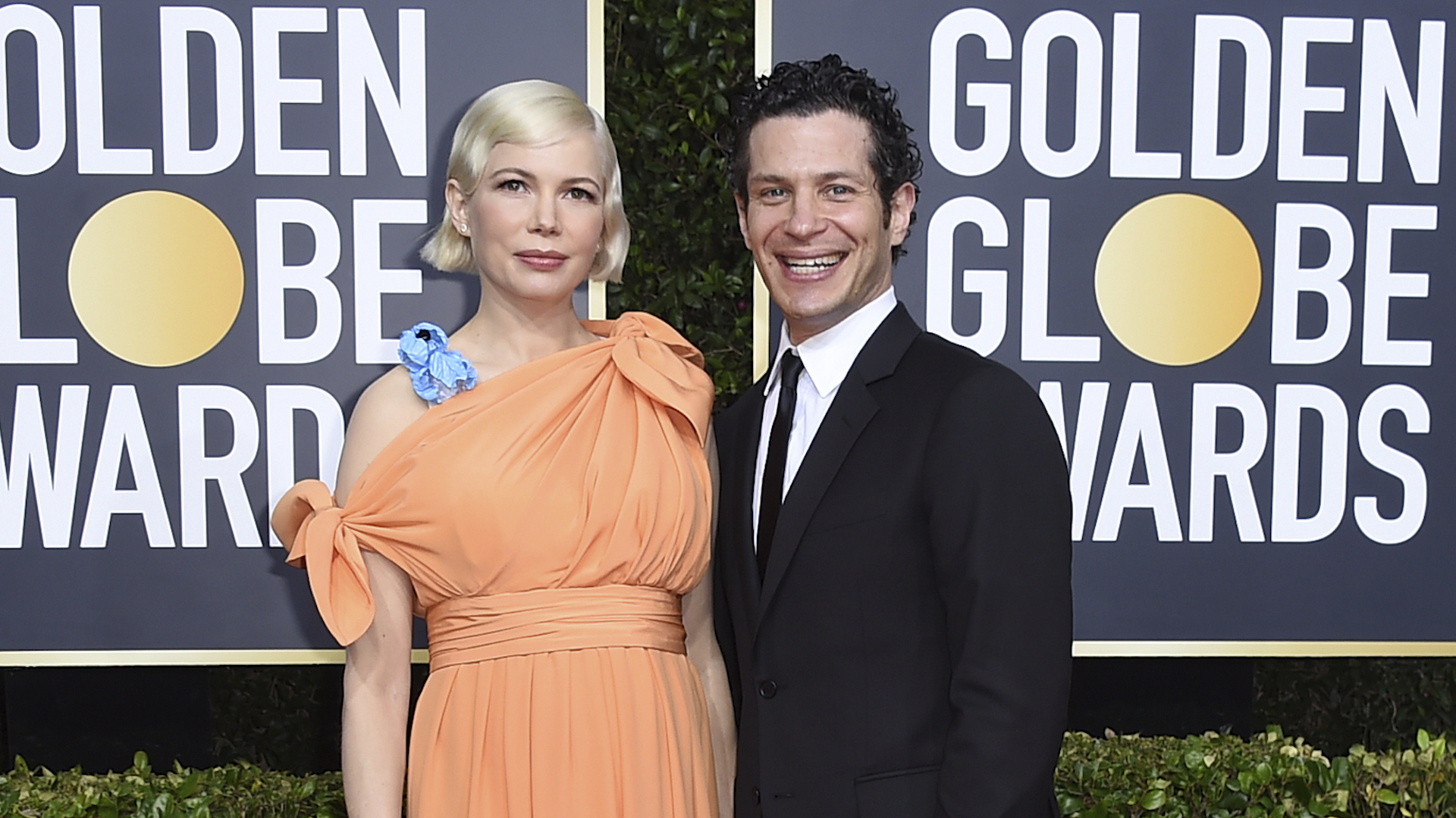 Michelle Williams Marries Thomas Kail In Secret Wedding (Reports) | Access