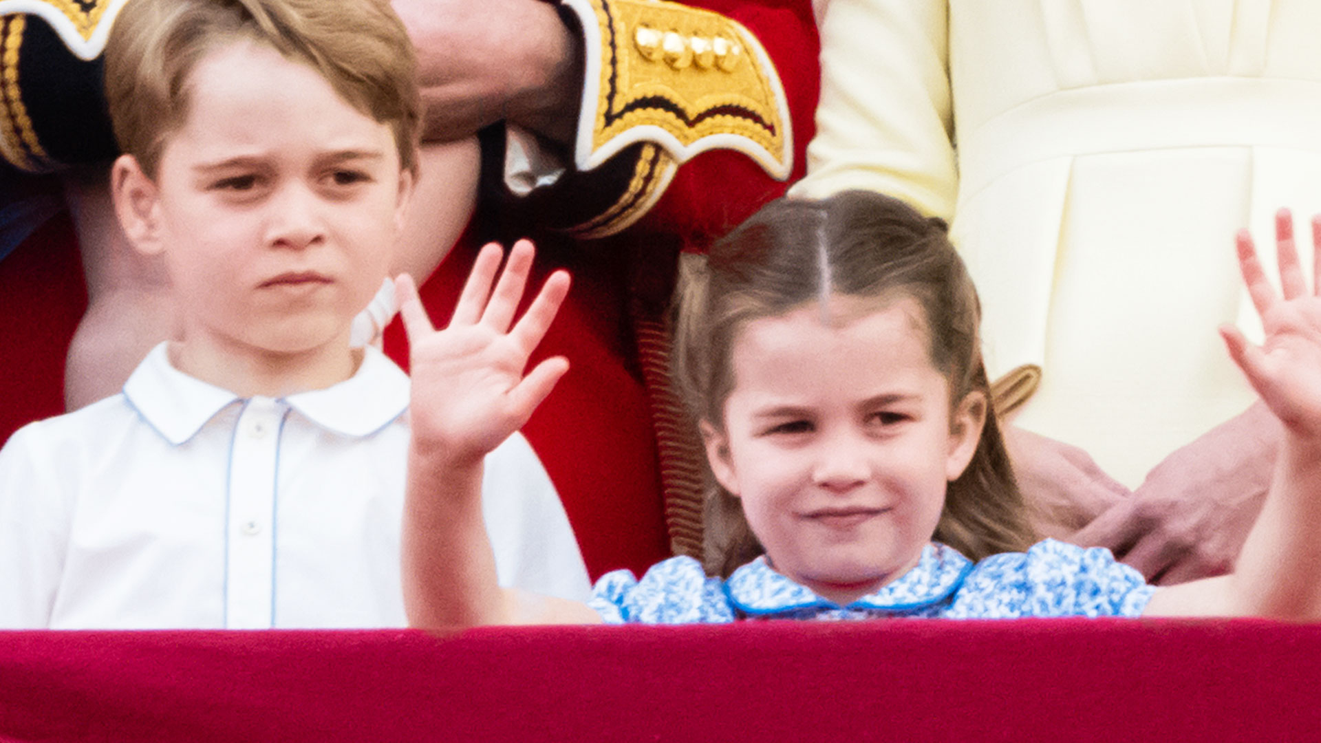Prince George, Princess Charlotte & Prince Louis Clap For Healthcare ...
