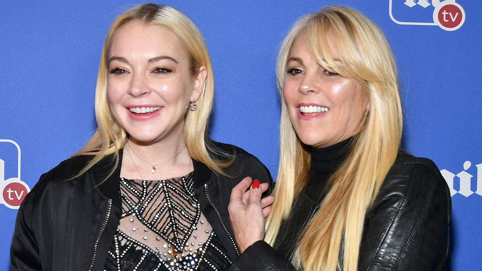 Dina Lohan's Daughters Lindsay & Ali Accept Her Relationship With New ...